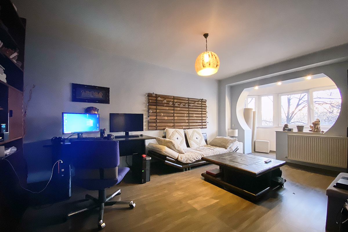 Apartament 2 camere decomandat, S50mp+6 mp.logie, Teodor Mihali - ID 4270