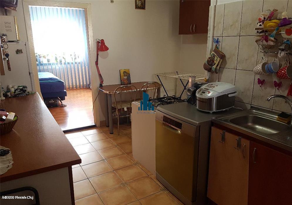 Apartament 1 camera, str. Bucuresti, zona Piata Abator - ID 235
